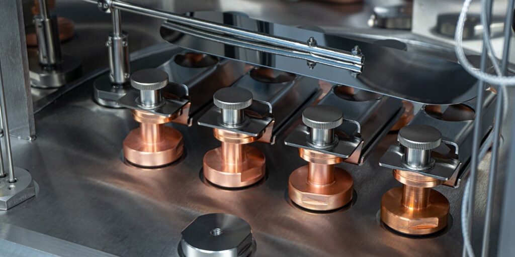 Thermal evaporation - Moorfield Nanotechnology